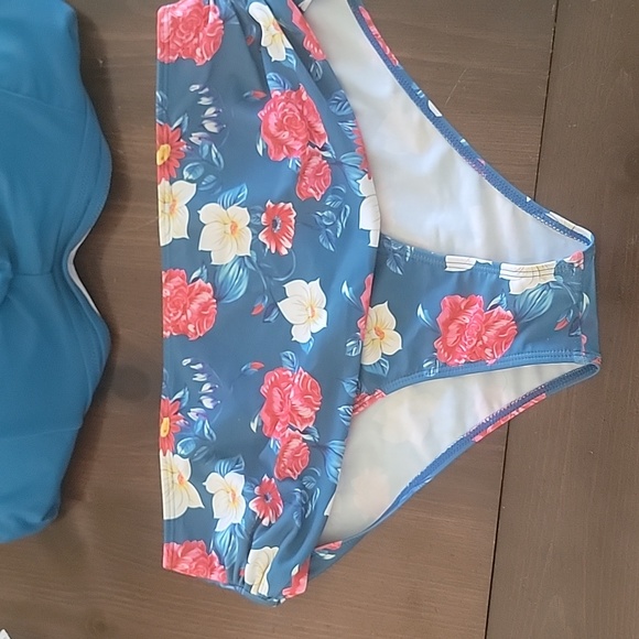 Tempt Me | Swim | Nwt Large Lue Flowered Womens 2 Piece Bathing Suit By ...